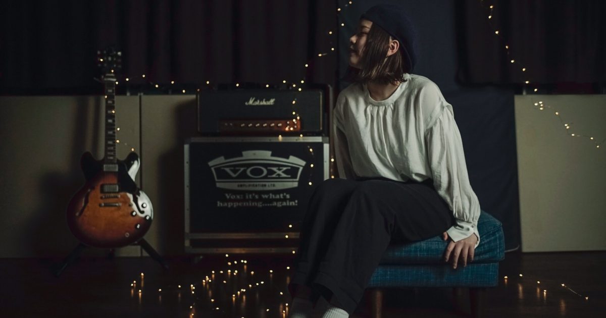 19歳のシンガーソングライターasmi、自宅で録音された新作シングル「Lemon tea」配信スタート | Musicman