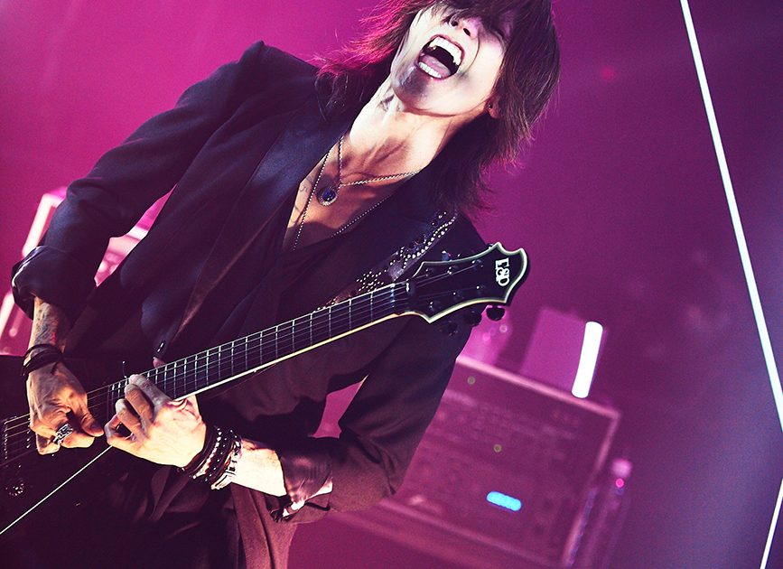 SUGIZO、自身初となる配信ライヴ「SUGIZO LIVE STREAMING FROM TOKYO EPISODE Ⅰ〜RE-ECHO ...