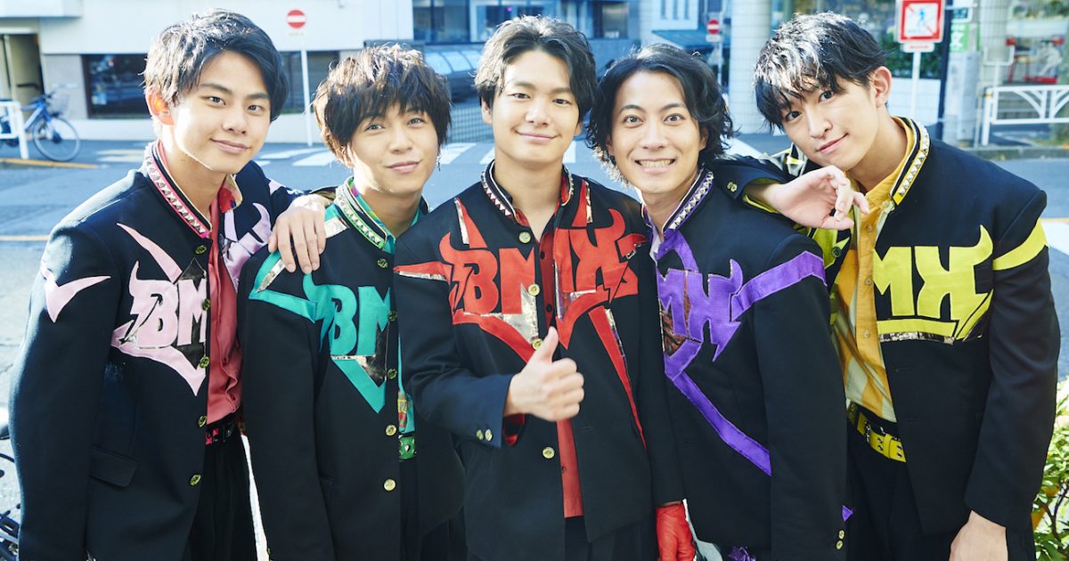 BMK インタビュー “逆境に負けないグループ”がメジャーデビュー、シングル「モンスターフライト」に迫る | Musicman
