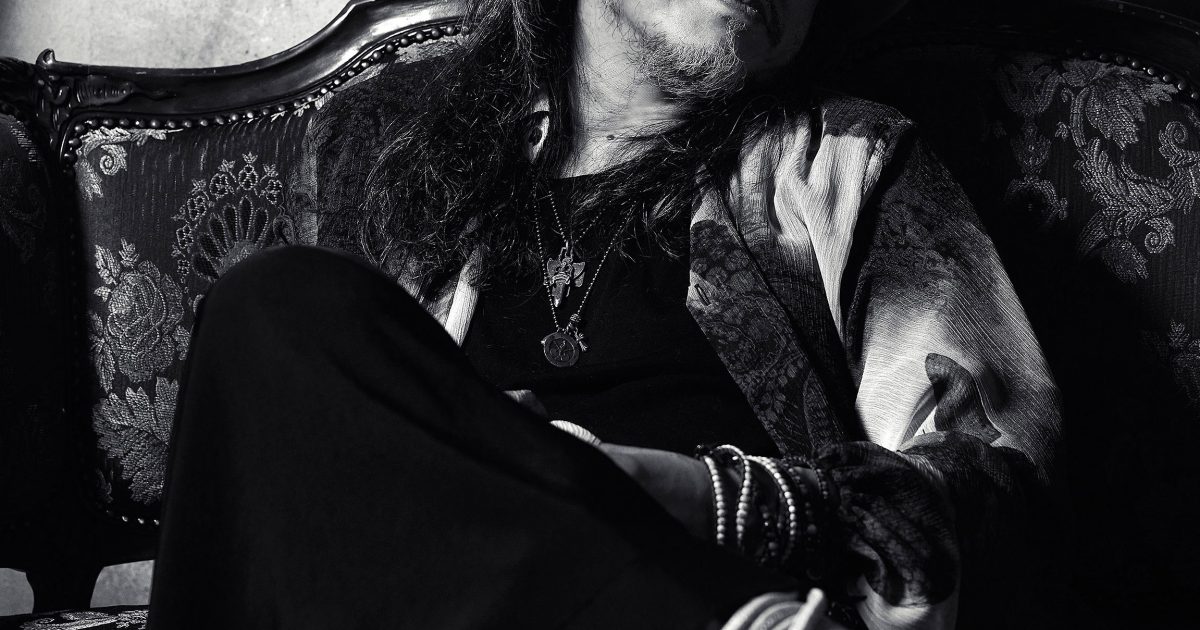 SION、ニューアルバム「I like this, too」発売に先駆け最新MV「誰の振り子」公開 ツアースケジュールも発表 | Musicman