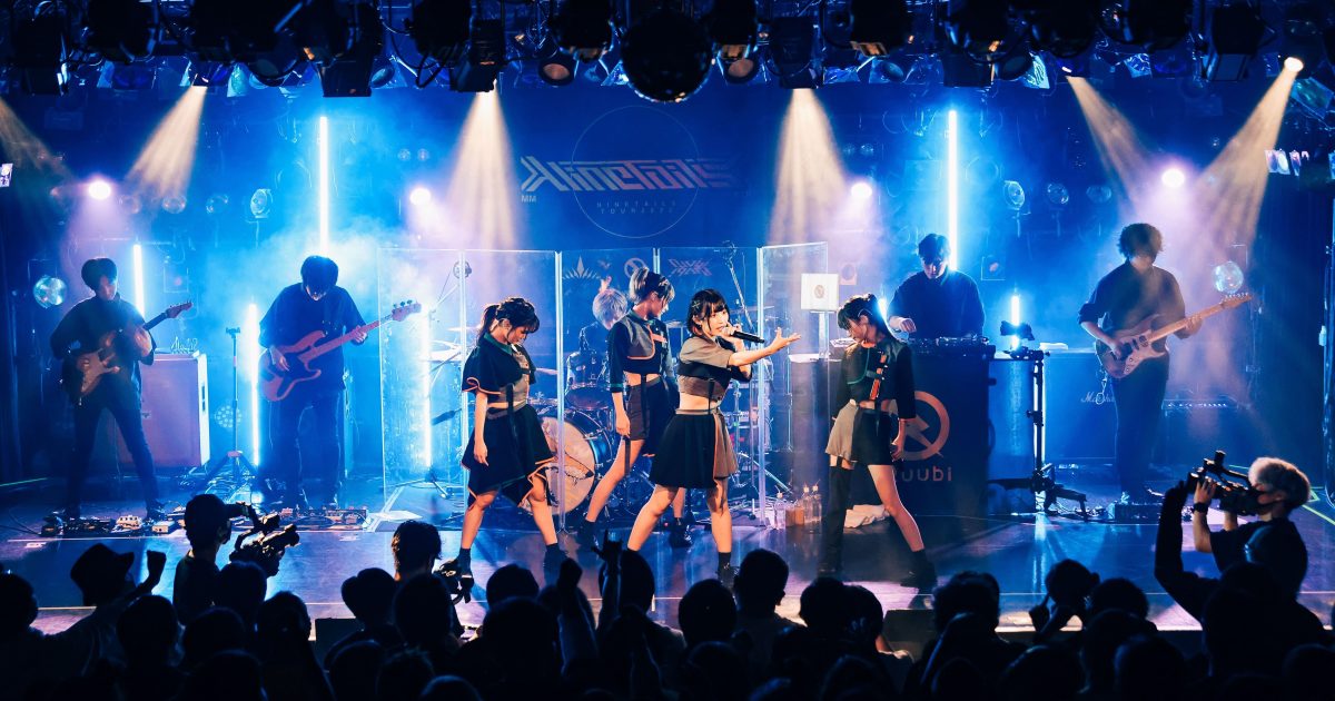 Quubi 確かな成長と変化、飛躍した未来を感じさせた初のバンドセットワンマンをレポート | Musicman