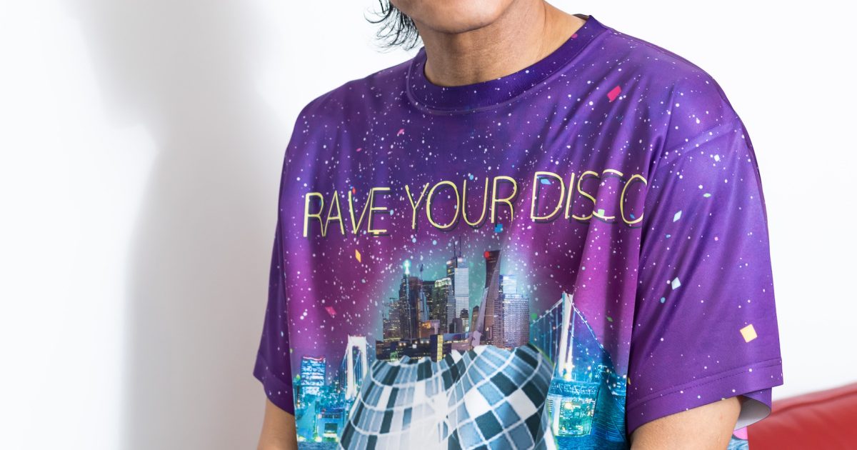 『アニメソングの可能性』第五回 MOTSUの考えるアニメソングの根源的な楽しさと、アニメファンカルチャーの未来 | Musicman