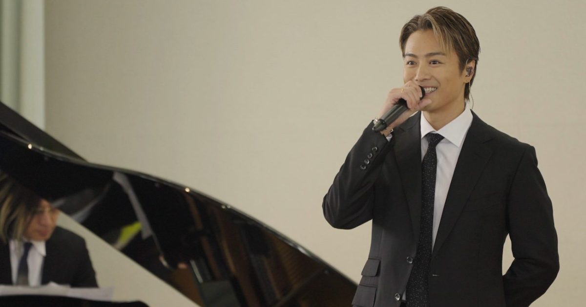 EXILE TAKAHIRO、卒業式にサプライズ登場 卒業生とともに「道」を合唱「嬉しくて来てしまいました！」 | Musicman