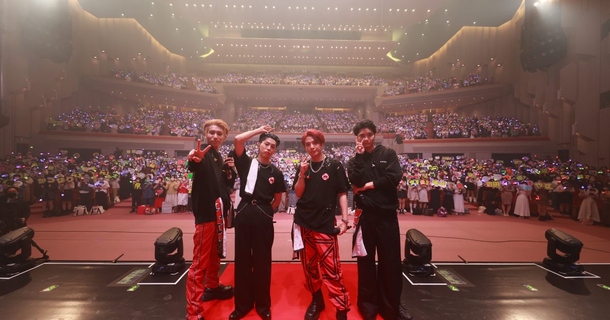 OWV、「OWV LIVE TOUR 2023 -CASINO-」ファイナル公演の公式ライブレポート到着 | Musicman