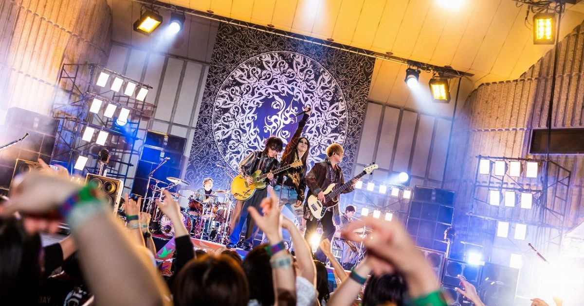 MUCC、旧作アルバム再構築ツアー『～鵬翼・極彩～』日比谷野外大音楽堂公演オフィシャルレポート | Musicman
