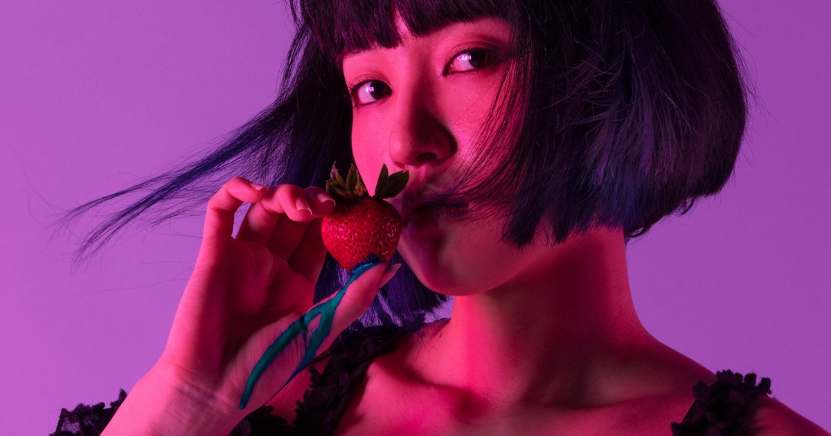 JUNNA、7thシングル「眠らされたリネージュ」新ビジュアル、ジャケット写真、アナザージャケットを一挙公開 | Musicman