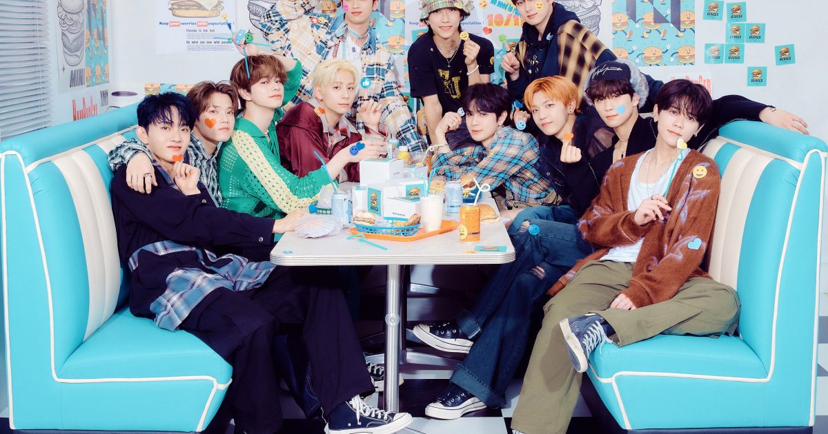 INIがMステ初登場、デビュー曲「Rocketeer」と「TAG」をメドレーで披露 | Musicman