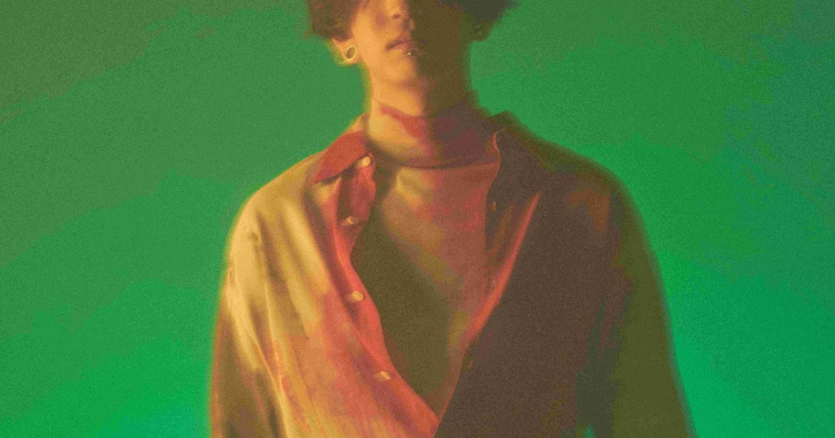 YOASOBIのAyase、ボカロPとして活動5周年を迎えた12/24に最新ボカロ曲「キラキラキラ」MV公開 | Musicman